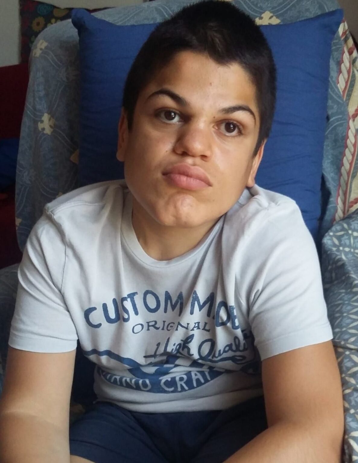 Calisese. Il funerale di Michael Mazzini, 15 anni, affetto dalla ...