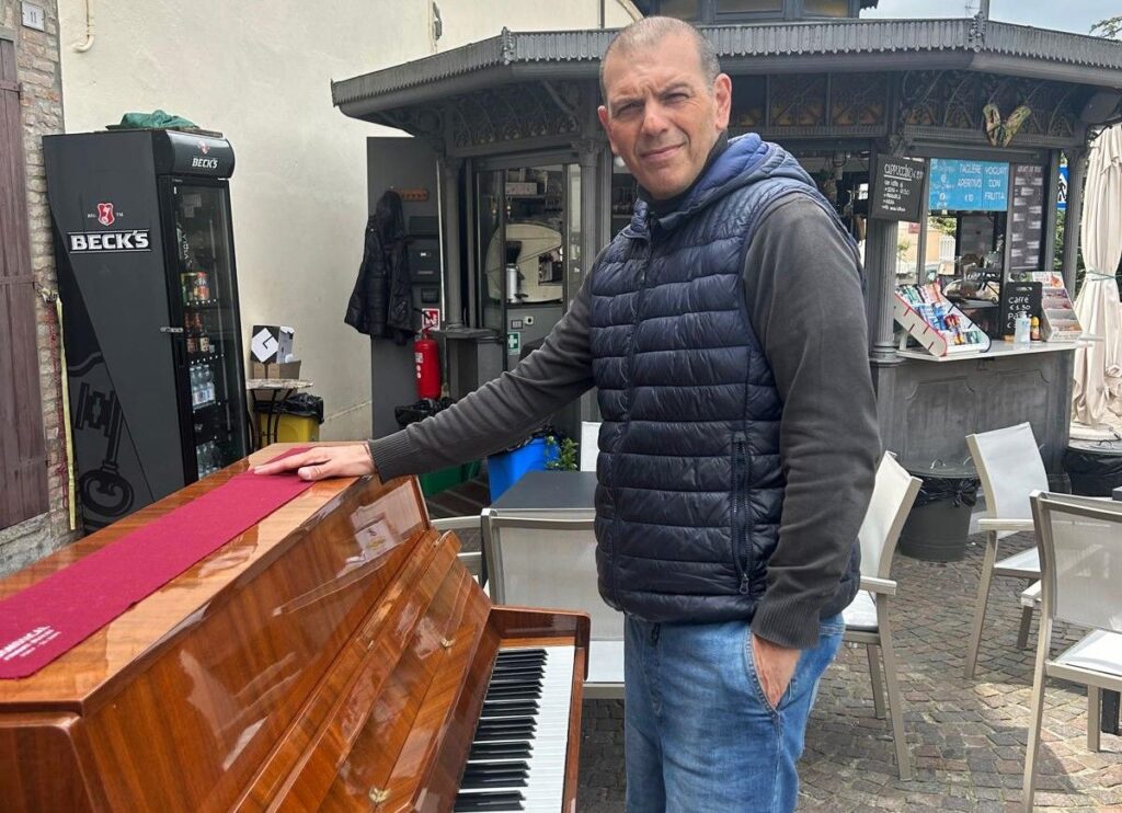 Kiosko, un pianoforte per allietare piazza Tre Martiri - Corriere Cesenate
