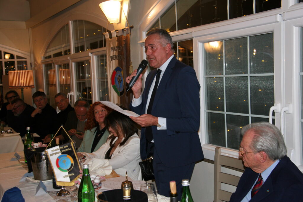 Il giornalista Giuseppe Tassi alla prima conviviale Panathlon dell'anno ...