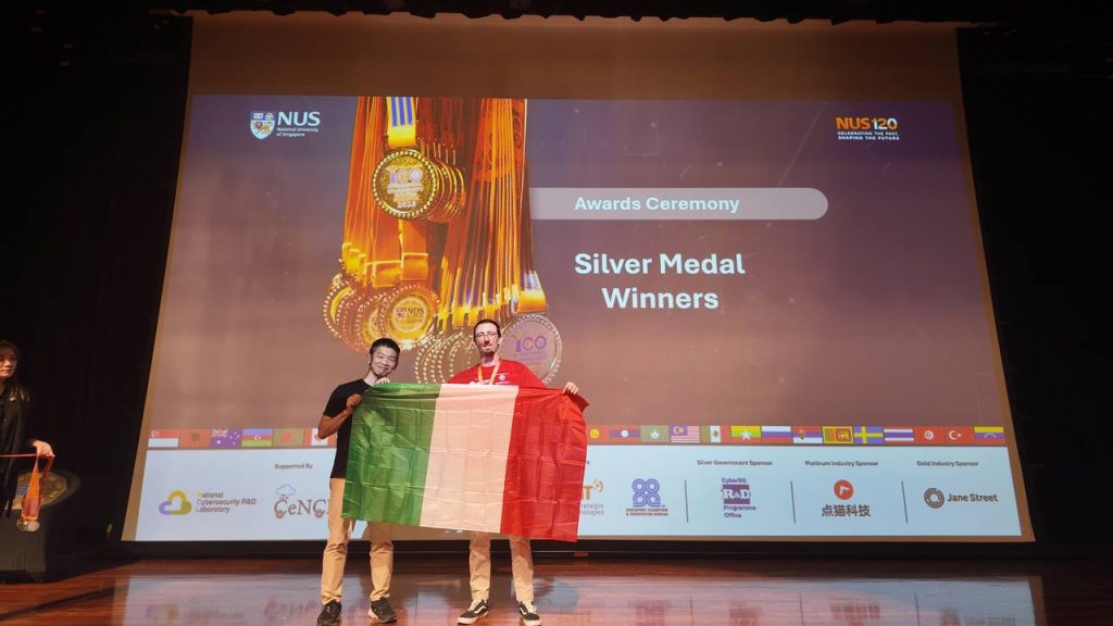 Olimpiadi della cybersecurity a Singapore, argento per uno studente dell'Itt Pascal di Cesena ...